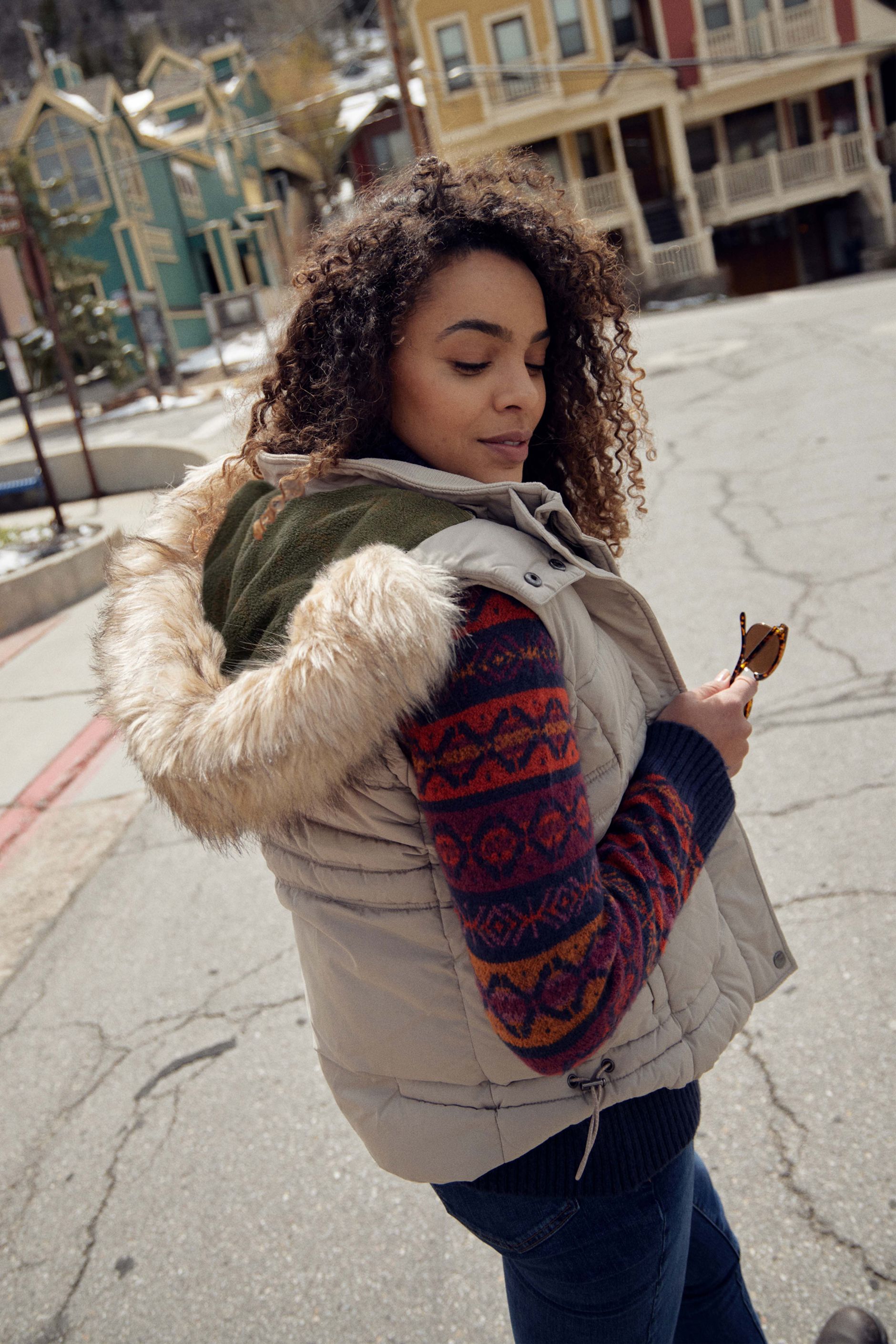Sabine Arctic Padded Gilet Sand Dune | Weird Fish