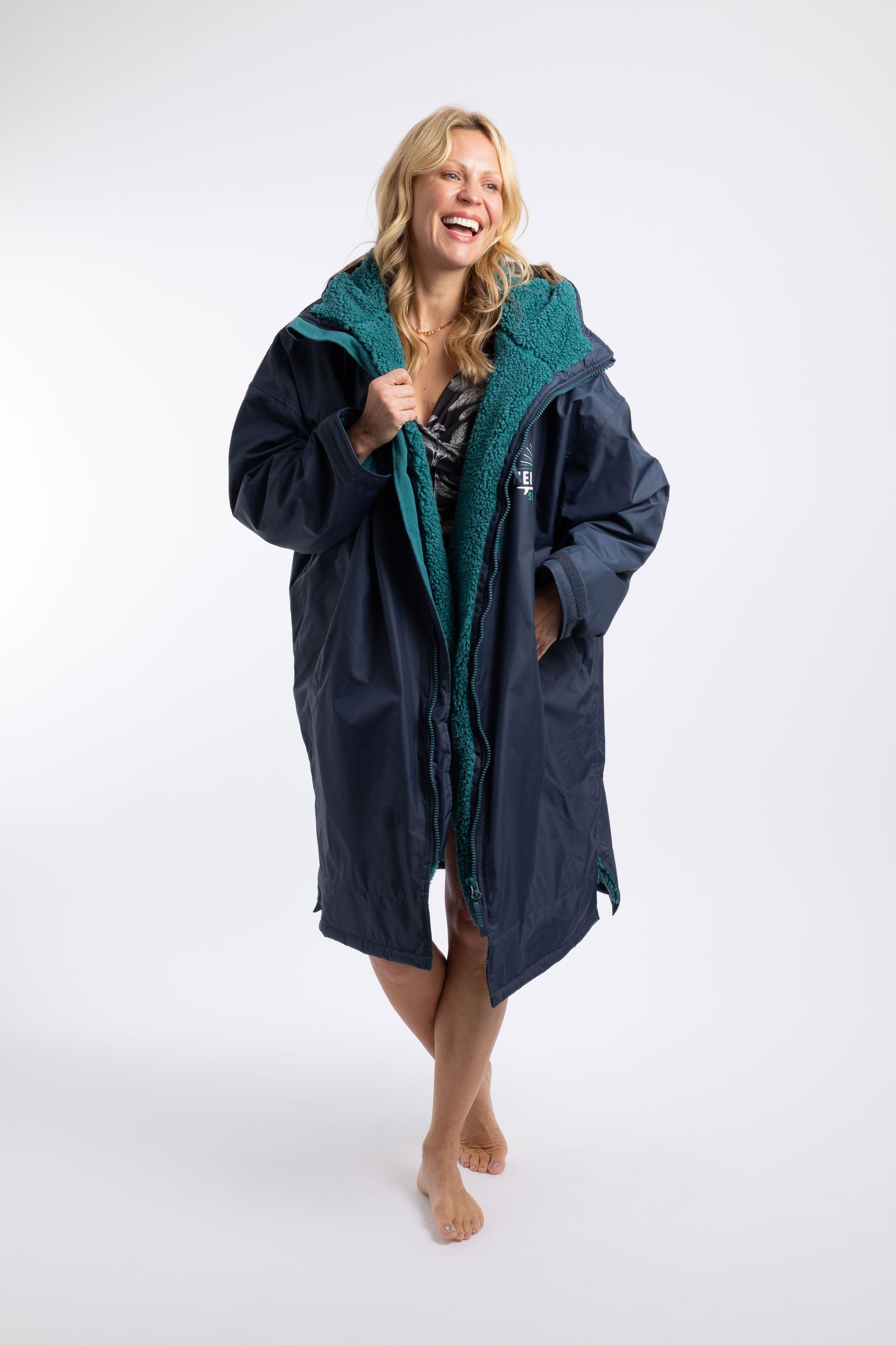 Atlantic Unisex Waterproof Changing Robe Blue Surf | Weird Fish