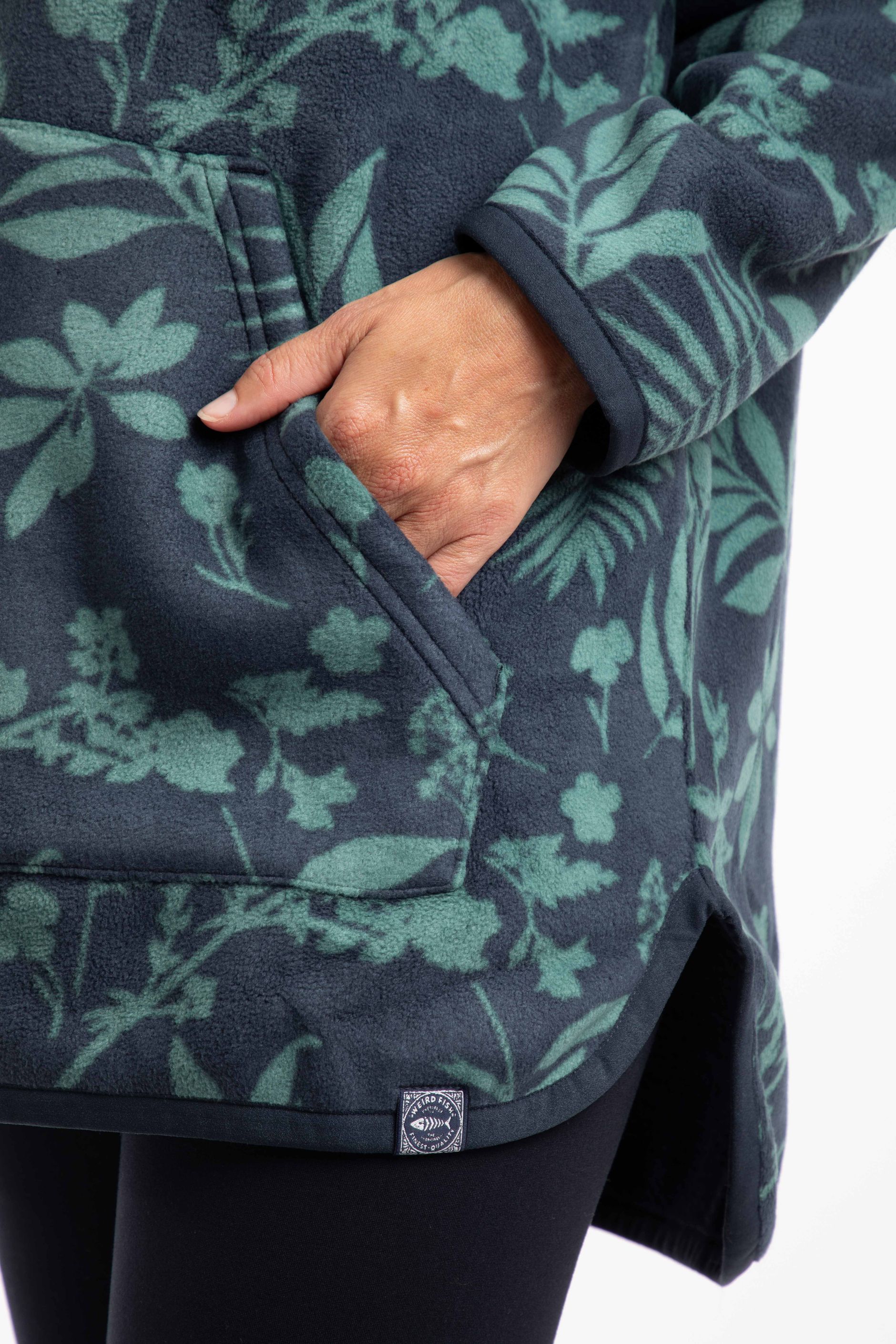 Ester Printed Polar Popover Hoody GreenIvy | Weird Fish