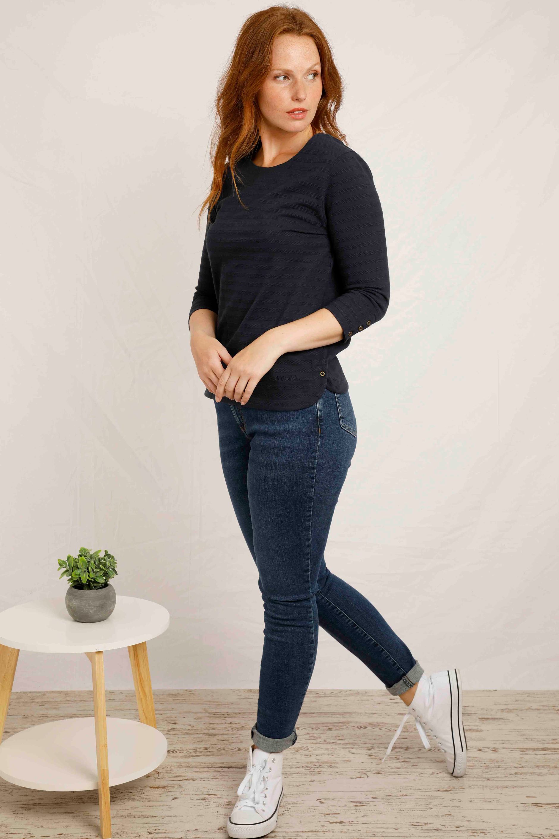 Essin Organic Jersey T-Shirt Navy | Weird Fish