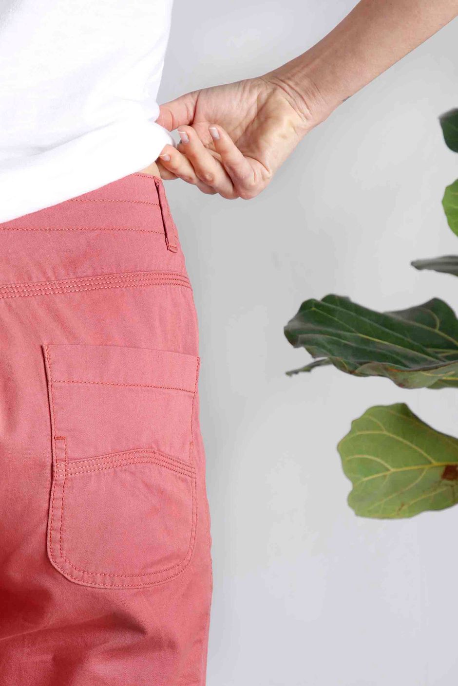 Salena 3/4 Length Trousers Rosewood | Weird Fish