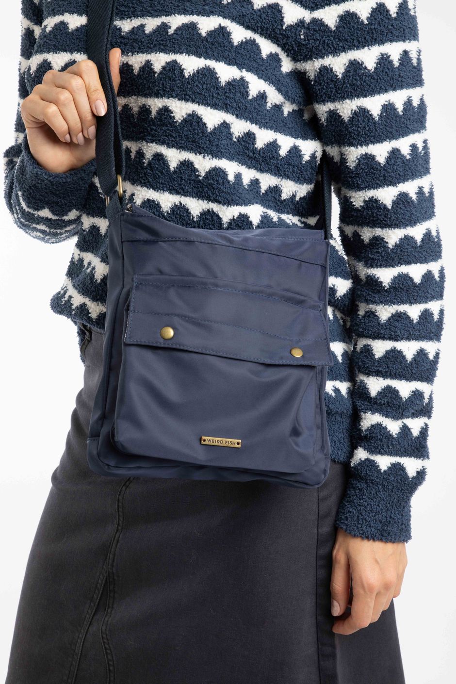 Arman Cross Body Bag Navy | Weird Fish
