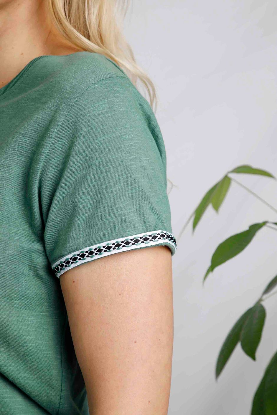 Teya Organic Cotton T-Shirt Dark Jade | Weird Fish