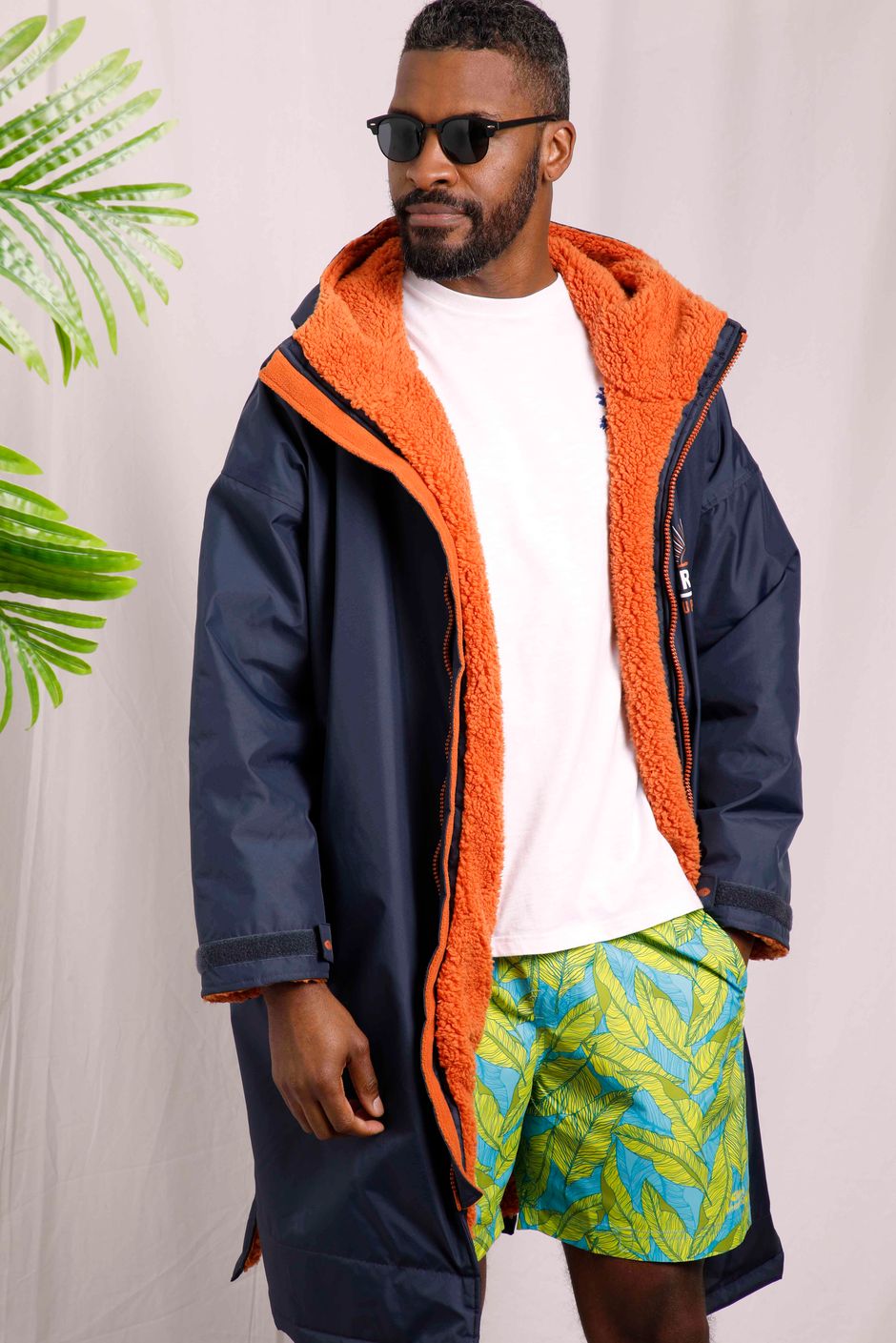 Atlantic Unisex Waterproof Changing Robe Navy | Weird Fish