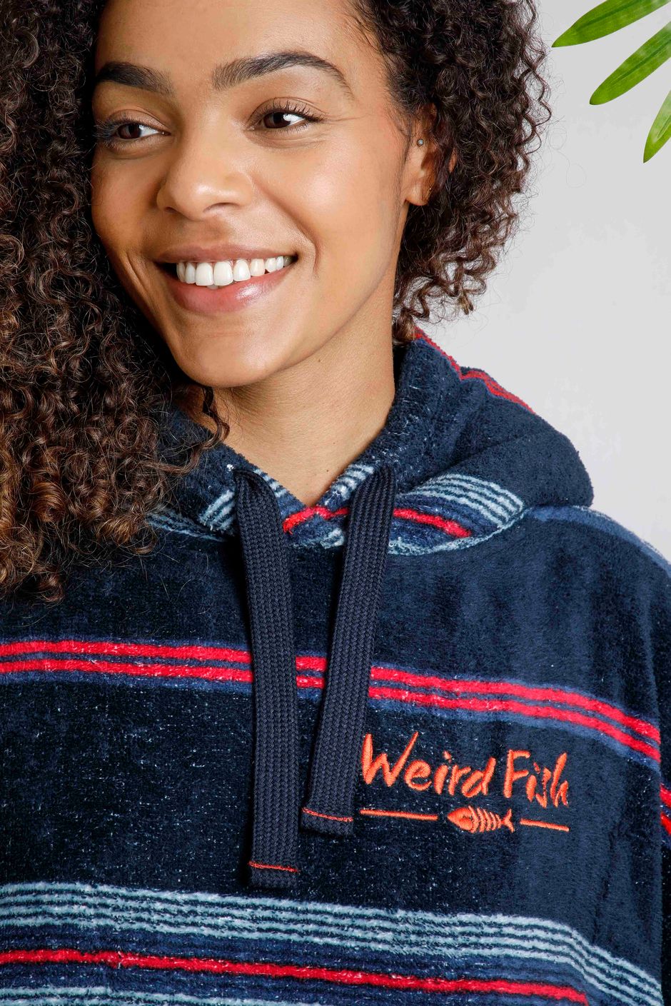 Darya Unisex Terry Towelling Changing Robe Midnight | Weird Fish