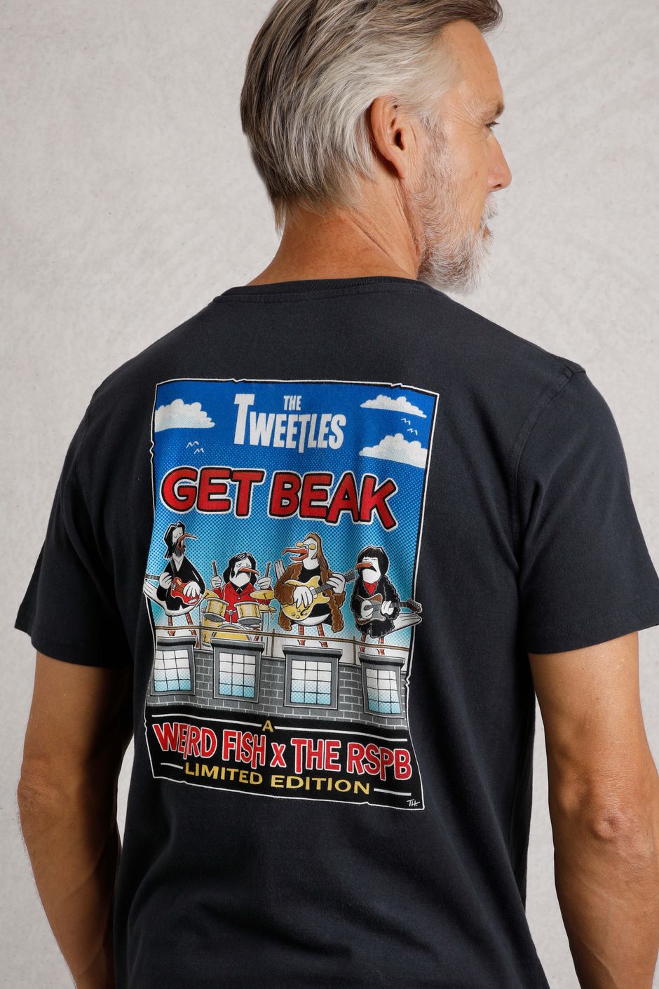 Get Beak Back Print RSPB Collaboration Artist T-Shirt Navy | Weird Fish