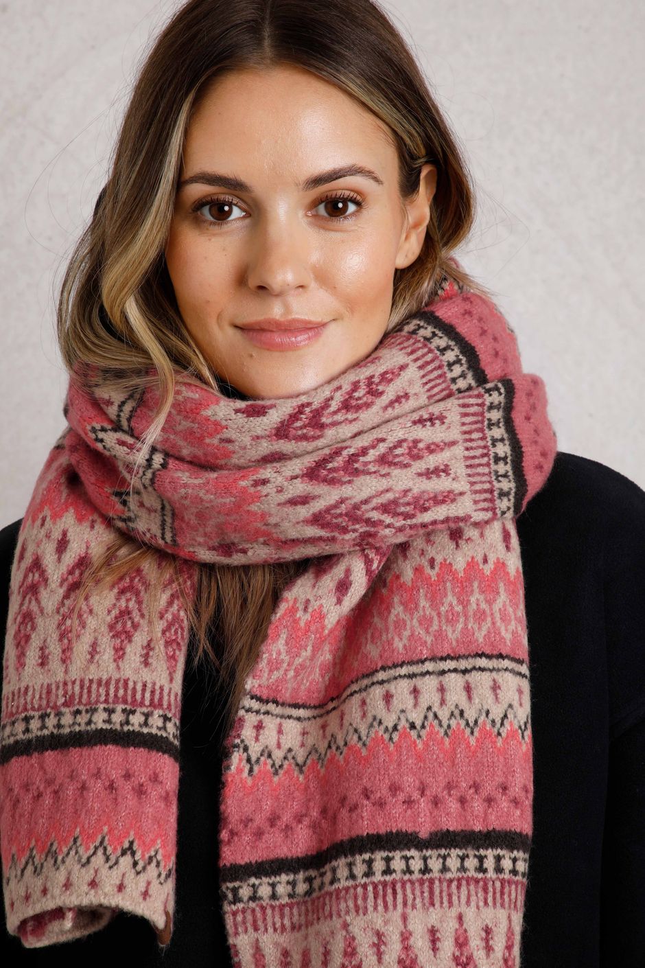 Heathfield Fair Isle Scarf Sand Dune | Weird Fish
