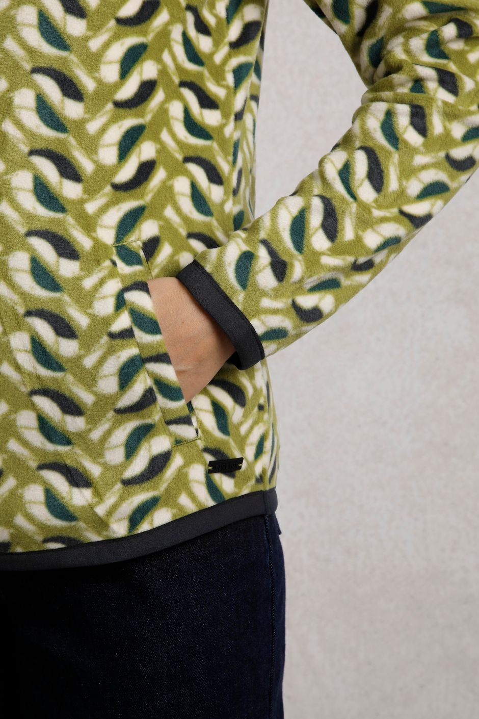Reena 1/4 Zip Printed Microfleece Warm Olive | Weird Fish