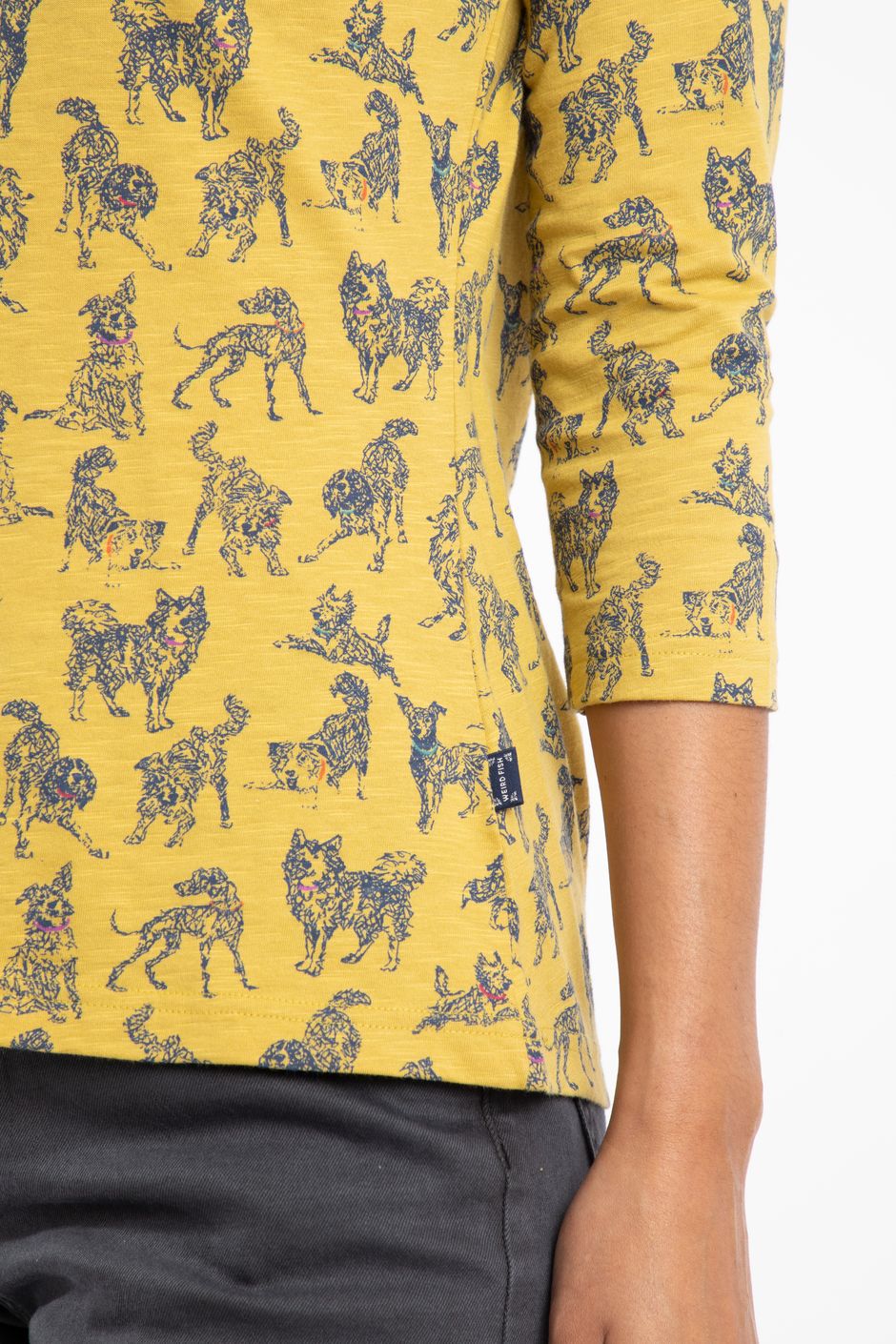 Laveda 3/4 Sleeve Printed V Neck T-Shirt Tarragon | Weird Fish