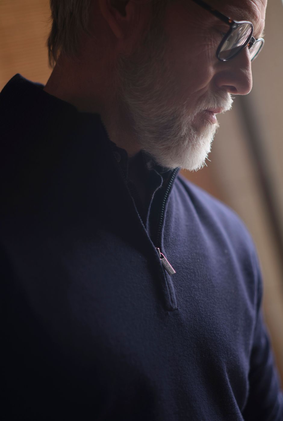 Frederick 1/4 Zip Fine Knit Jumper Midnight | Weird Fish